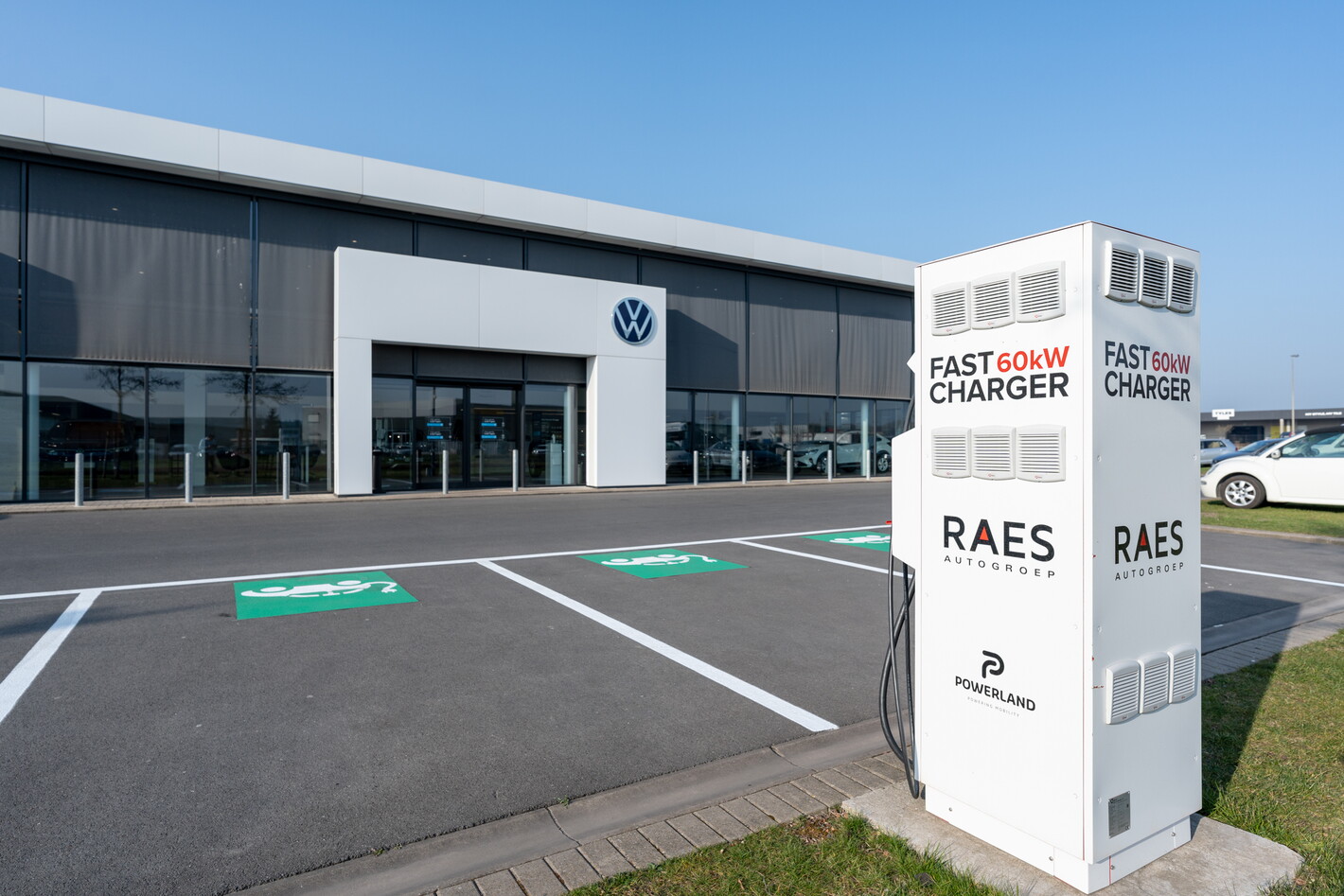 Volkswagen Raes Brugge | RAES Autogroep